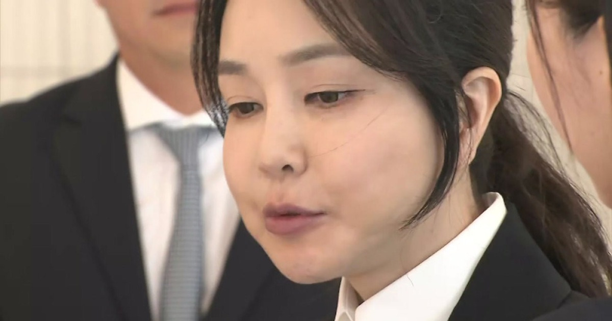 김건희 구속기소...'달' 빗대 혐의 부인, 셈법은?