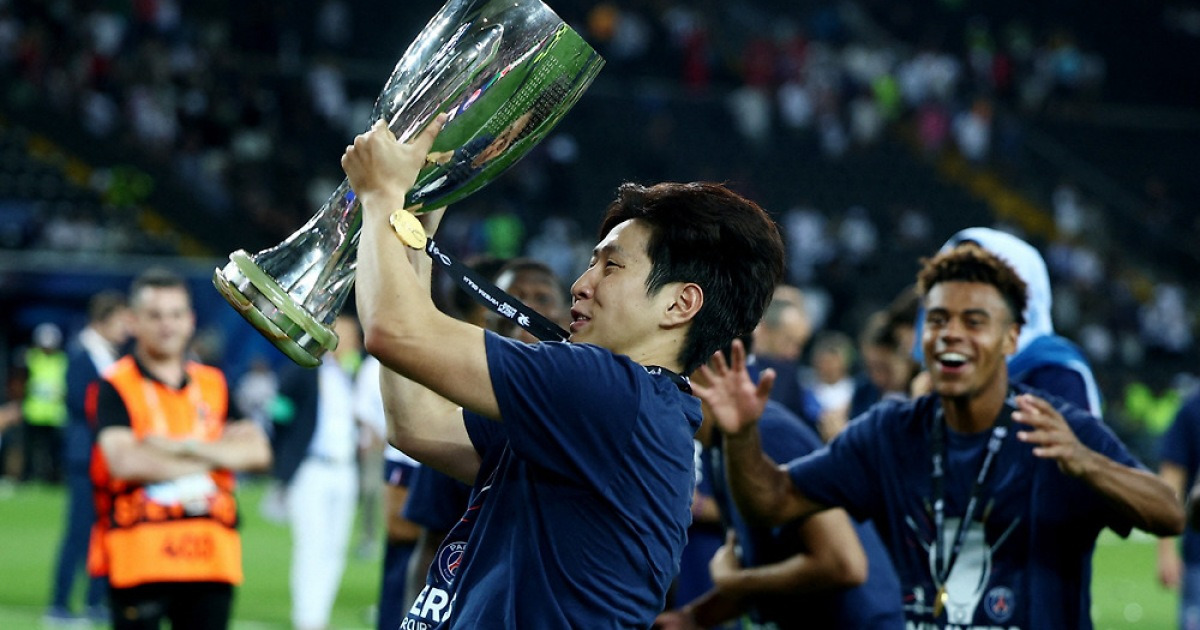 사실상 '오피셜' BBC급 확인 완료! '韓 최고 재능' 이강인 미쳤다, 'UCL 우승 2회' EPL 구단 이적 가능성 점화..."총액 970억 제안 전달"