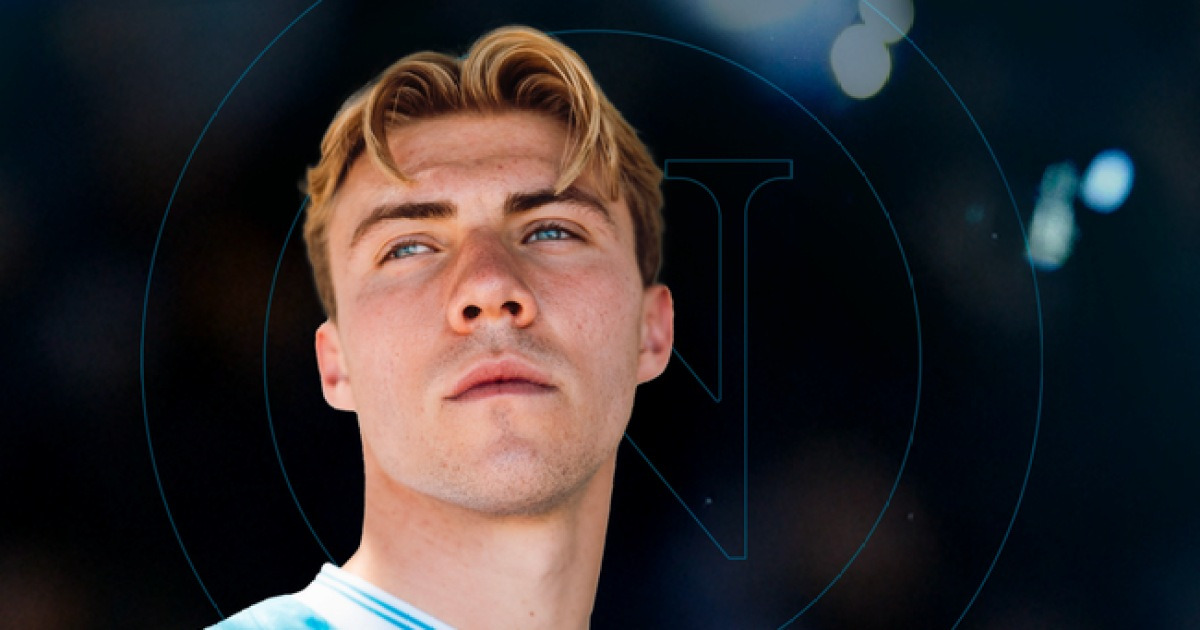 [오피셜] ‘루카쿠 OUT’ 나폴리, 맨유로부터 ‘英 PL 4골’ 호일룬 임대 영입...“UCL 진출 시 완전 이적→710억”