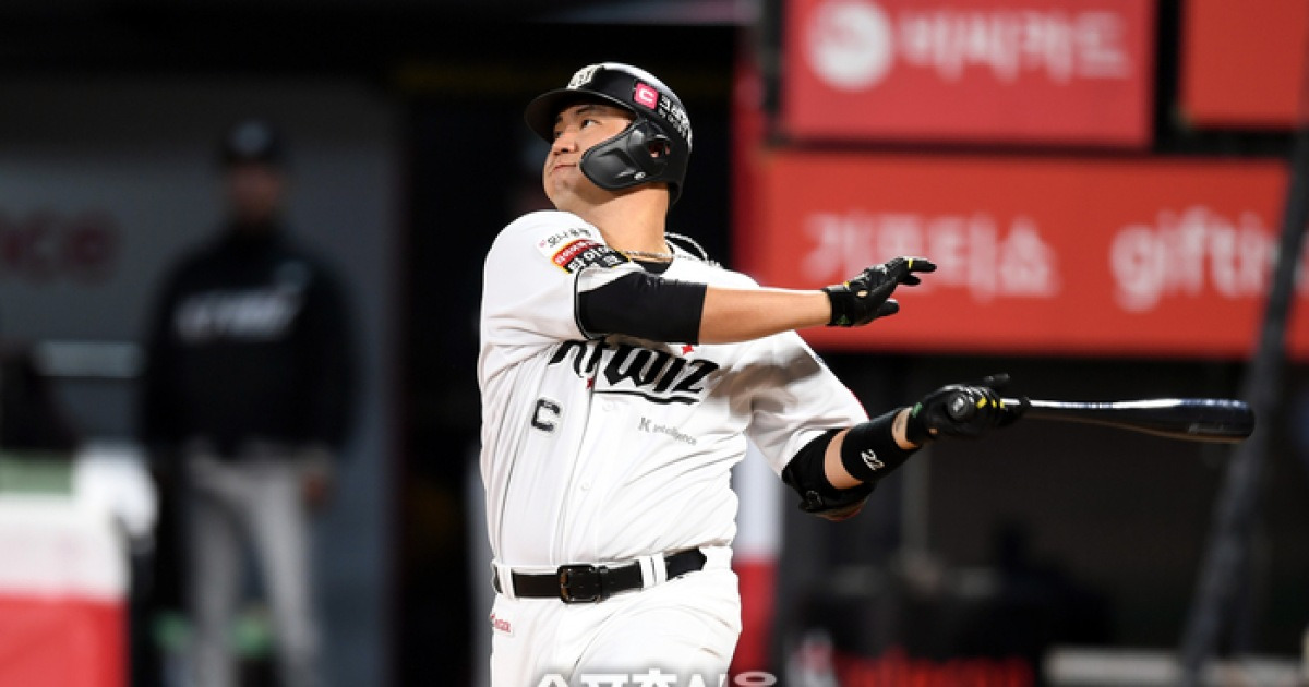 ‘장성우 연타석 홈런+헤이수스 QS’ KT, 롯데에 9-8 끝내기 승! 4위로 점프 [SS수원in]