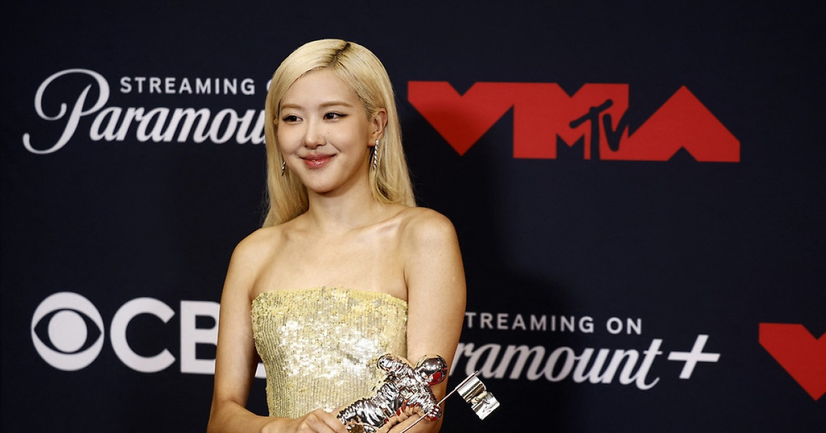 ‘MTV VMA 2관왕’ 로제 “16살의 저에게 이 상을 바친다”