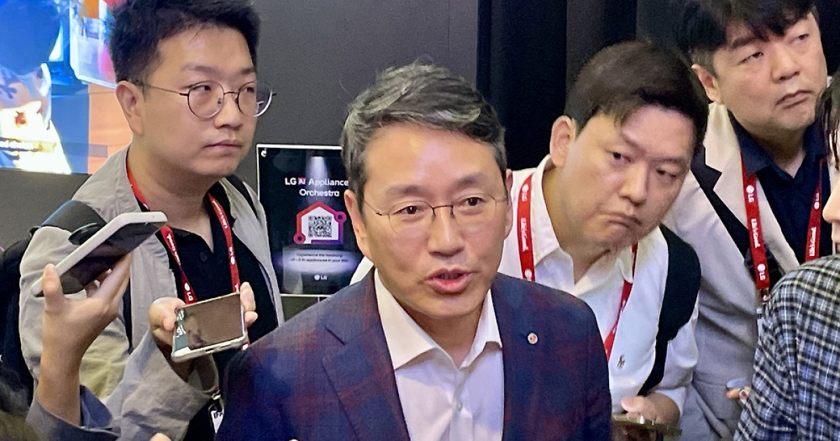 조주완 LG전자 최고경영자 “TV사업 어렵지만 B2B로 이익균형 맞출 것” [IFA 2025]