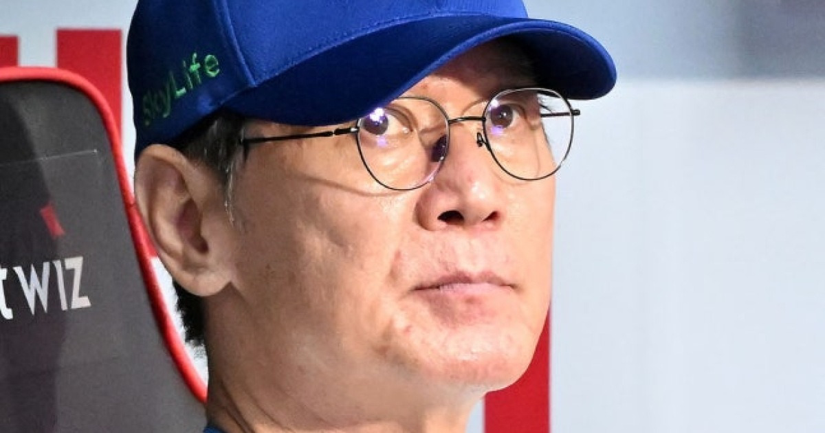 '6위 롯데와 2G차' 방심 없는 이강철 "KIA·NC 경기 돌려가며 재밌게 봤다→누구 응원할지 애매하더라" [잠실 현장]