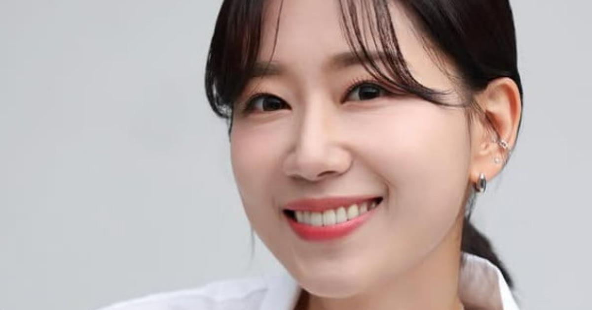 JTBC 1기 아나운서 송민교, 41세 나이에 '인턴' 달았다…퇴사 후 파격 행보