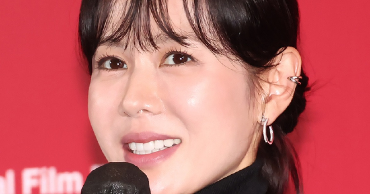 [30회 BIFF] '어쩔수가없다' 손예진 "개막작 영광, 오늘을 평생 잊지 못할 것"