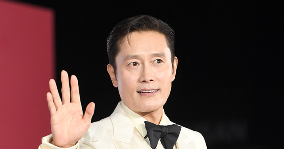 이병헌 “올해로 30년차 배우…이제 좀 배우 같아” [MK★BIFF현장]