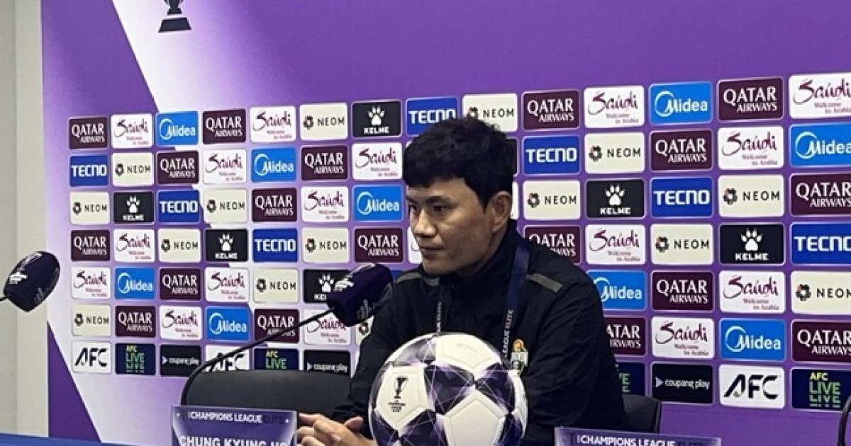 [acle.live] ‘0-1→2-1’ 中 울린 강원의 퍼거슨 등장이오…‘효과 만점 정경호식 헤어드라이어’