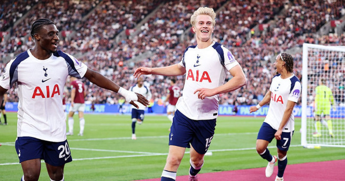 "어릴 적부터 꿈꿔왔던 순간"... 'UCL 데뷔→POTM 선정' 토트넘 '초신성' MF, 감격 소감 밝혀