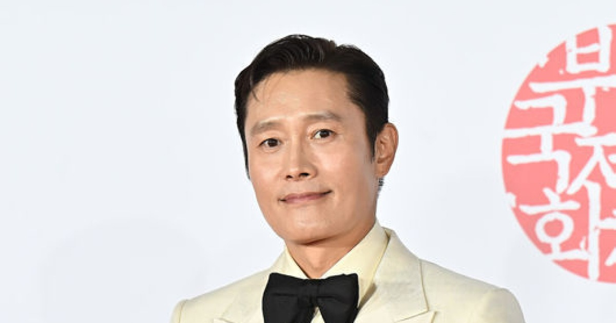 ‘개막식 진행’ 이병헌 “3천 영화인 앞에서 MC, 보통일 아니더라” 속내 [30th BIFF]
