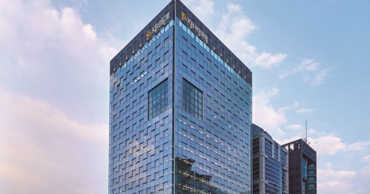 양종희 KB금융 회장, 테더 USAT CEO 만난다…스테이블코인 협력 논의