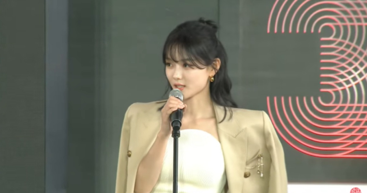 '친애하는 X' 김유정, 부산 빛낸 여신 미모…"이응복 연출이 작품의 매력" [30th BIFF]