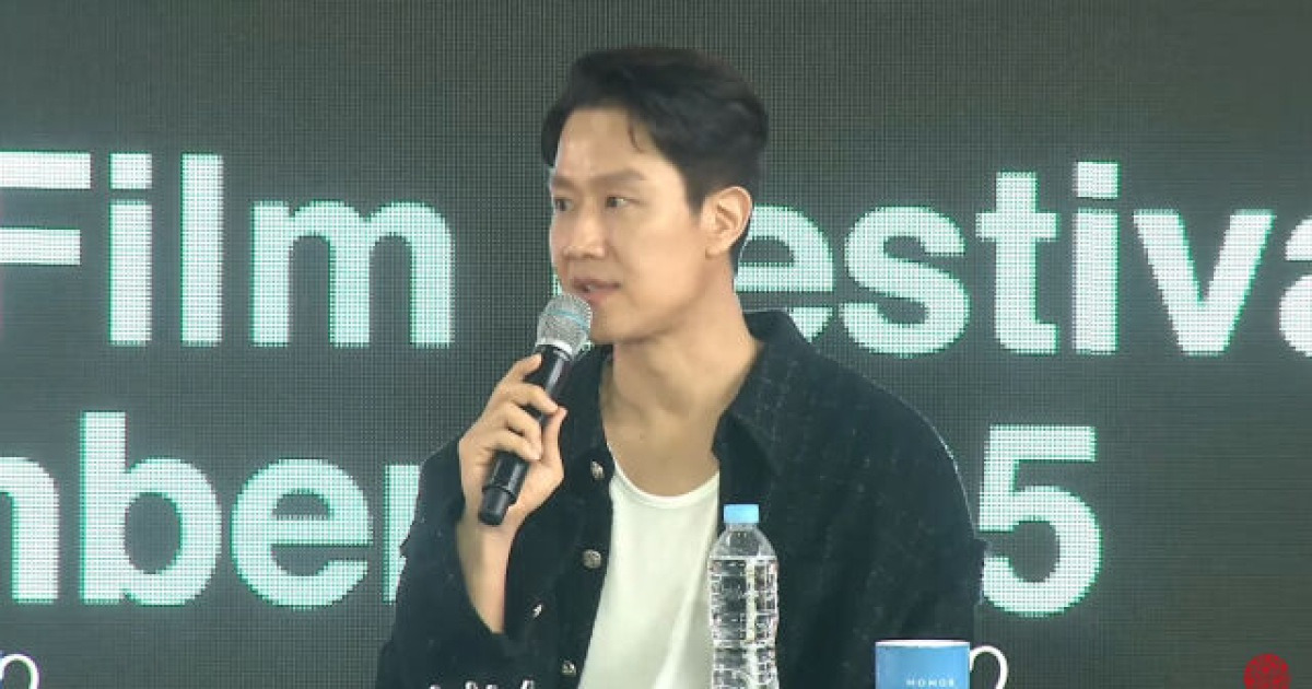 정우 "♥김유미, 창고에 묵혀뒀던 '짱구' 아깝다고…제작사와 관계 깊어" [30th BIFF]