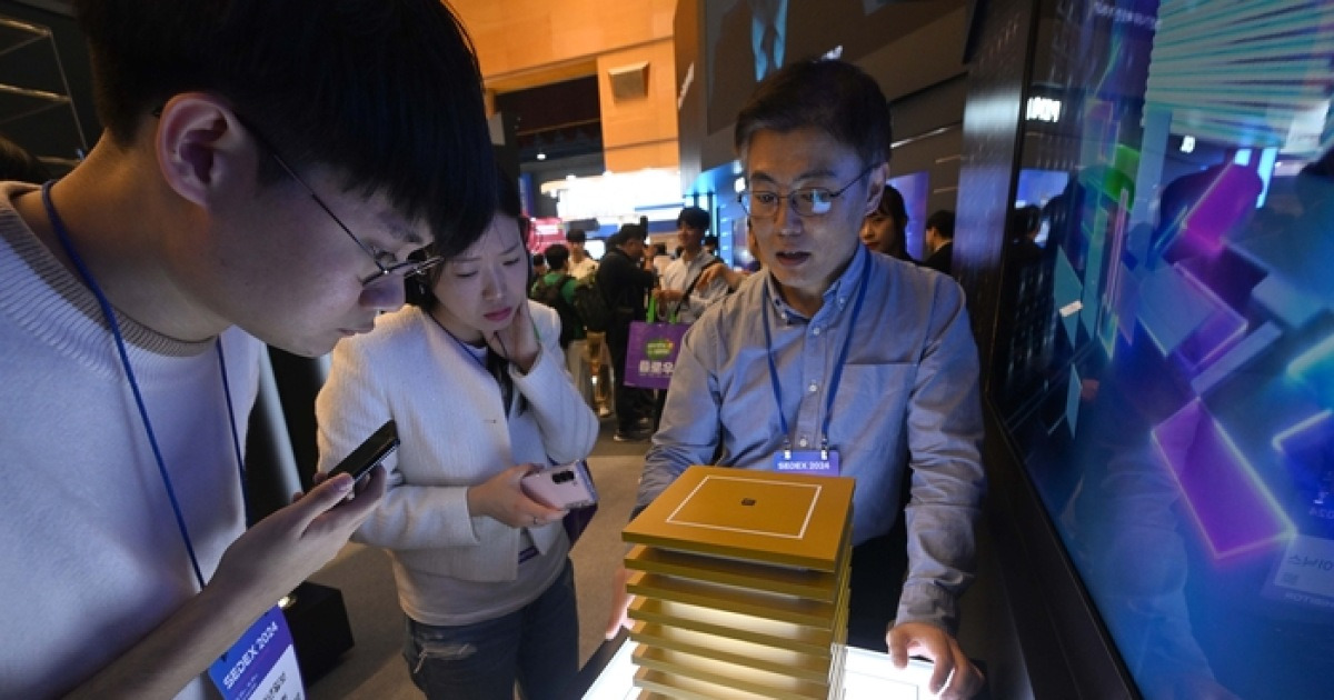 [창간43주년] AI 핵심 'HBM'…SK·삼성과 소부장이 뛴다