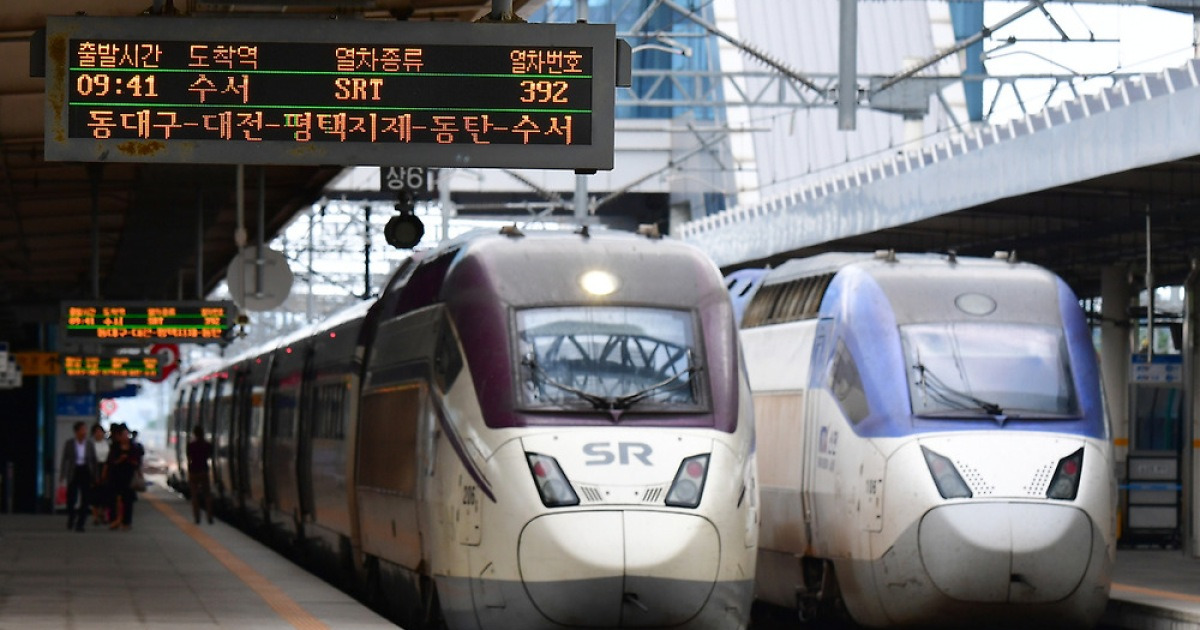 코레일톡·SR 앱서 KTX·SRT 예매·결제 가능 추진