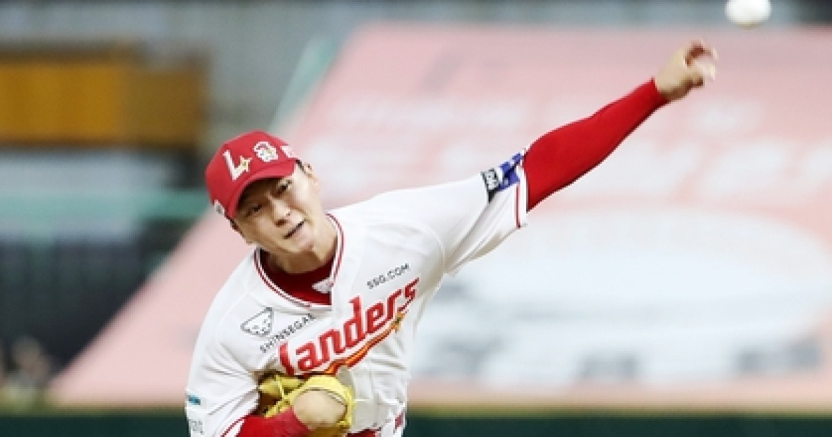 '김건우 5⅓이닝 12K 무실점' SSG, KIA 5-0으로 꺾고 3위 굳히기(종합)
