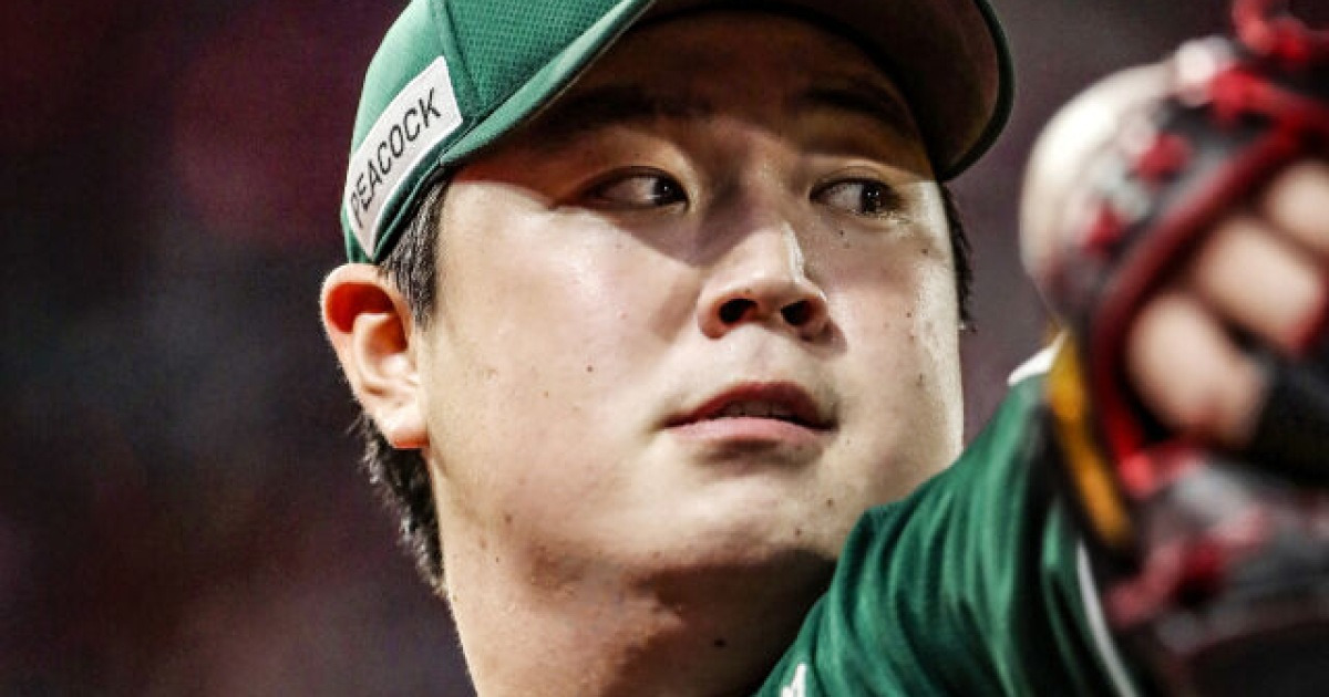 SSG, '천적' 고영표 격파→3위 유리한 고지 점령…"선수들 투혼으로 승리, 이로운 30HD 축하" 사령탑이 웃는다 [MD인천]