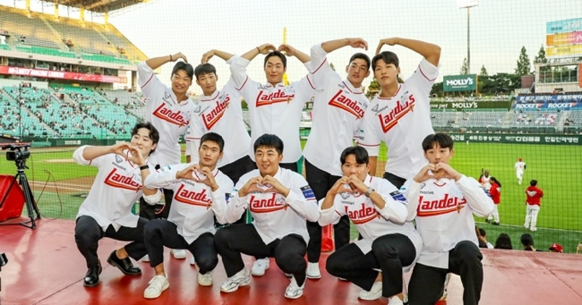 SSG랜더스, 2026 신인 선수 10명 전원과 계약 완료