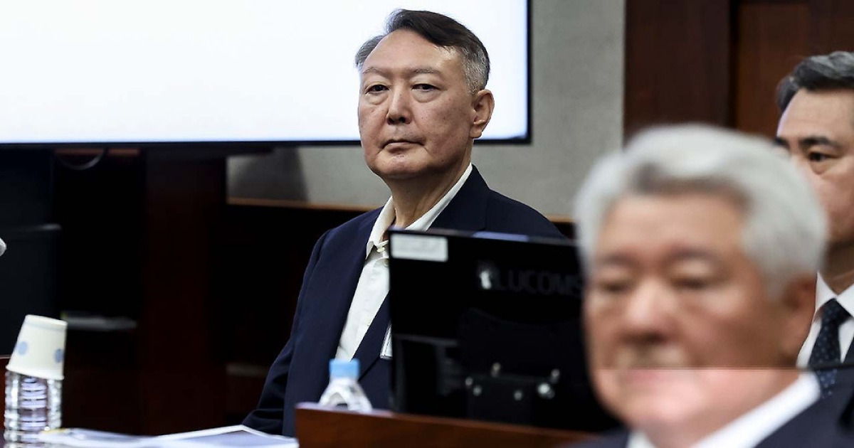 "구토 증세 보여"...건강 악화 호소한 尹, 보석 허가 받을까 [Y녹취록]