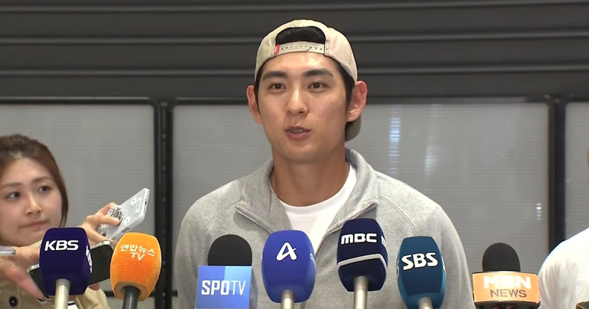 이정후 귀국 "WBC 잘 준비...올해 아쉽지만 내년 기대"