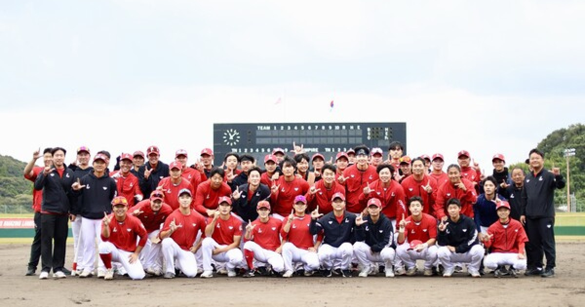 NPB 403홈런 슬러거가 고명준·류효승·이율예 집중 지도한다...SSG 가고시마 유망주 캠프 [스춘 이슈]