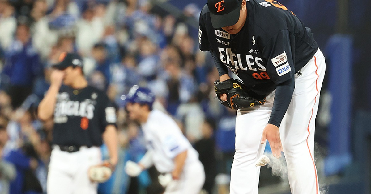 'WS 선발투수' 류현진, 6579일 만에 KBO PS 등판에서 4이닝 4실점…노시환 홈런으로 패전은 면했다