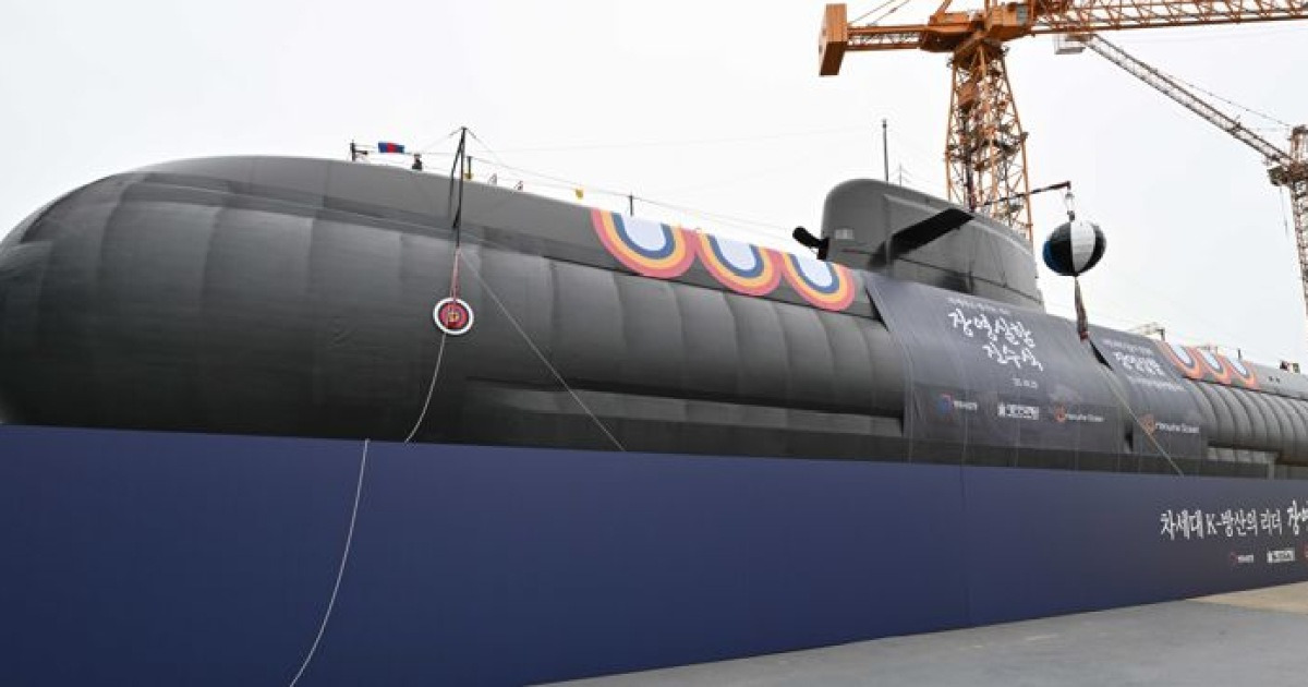 세계 최고 수준 3600t급 장영실함 진수식… 2027년 해군 인도