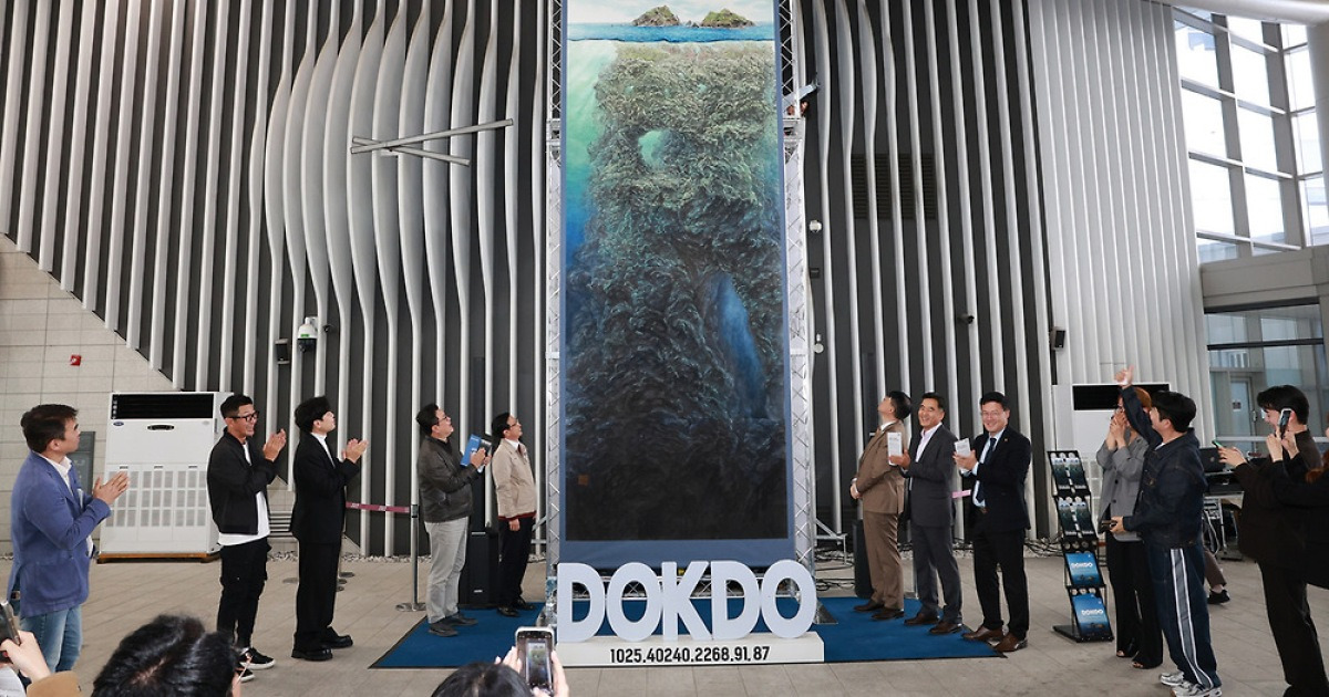 2268m의 감동, 6m 한지 위에 피어난 울릉독도