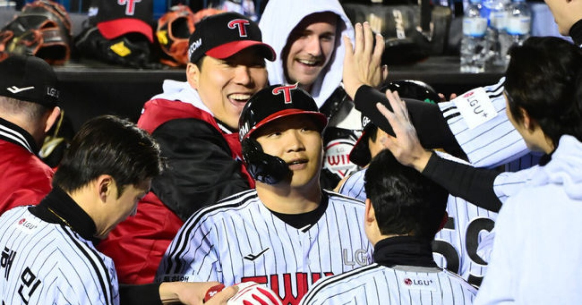 '3연승 도전, 폰세도 무너뜨린다' 1차전-2차전-3차전, LG 라인업 똑같다 [KS3]