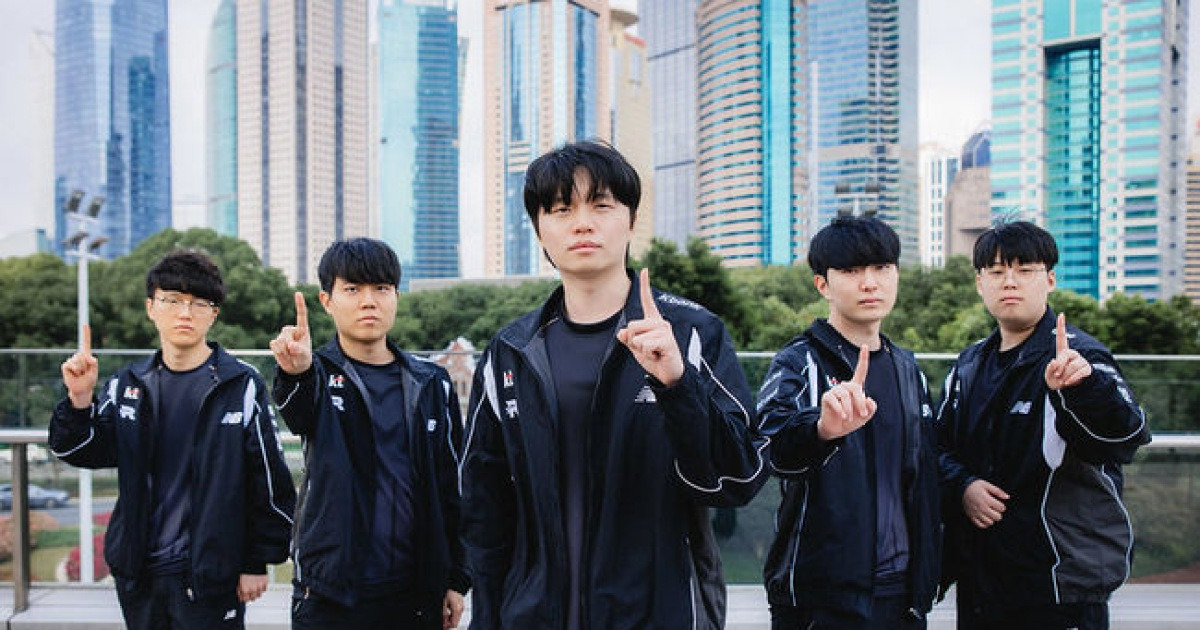 KT 무패로 창단 첫 4강, LMS 후예 CFO 3-0 완파...젠지와 4강 '격돌'(종합) [롤드컵]