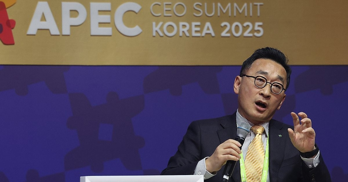 APEC CEO 서밋서 토론하는 이영준 HS효성 전무