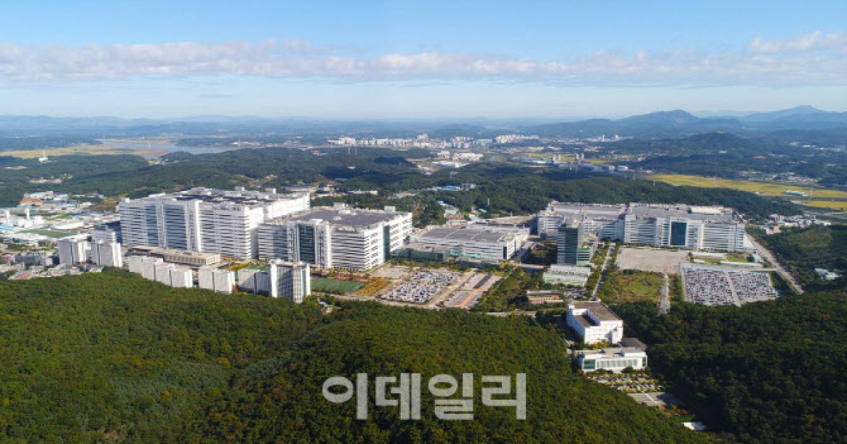 LGD, 3Q 영업익 4310억원…4년만에 연간 흑자 달성 확실시(종합)