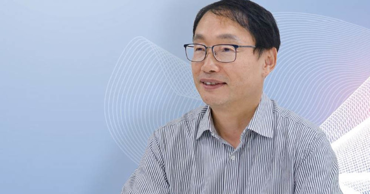[Interview] KT AI 전환 이끌던 구현모 전 CEO | "AI와 제조업·의료업 결합으로 한국도 세계 선두 될 수 있어"