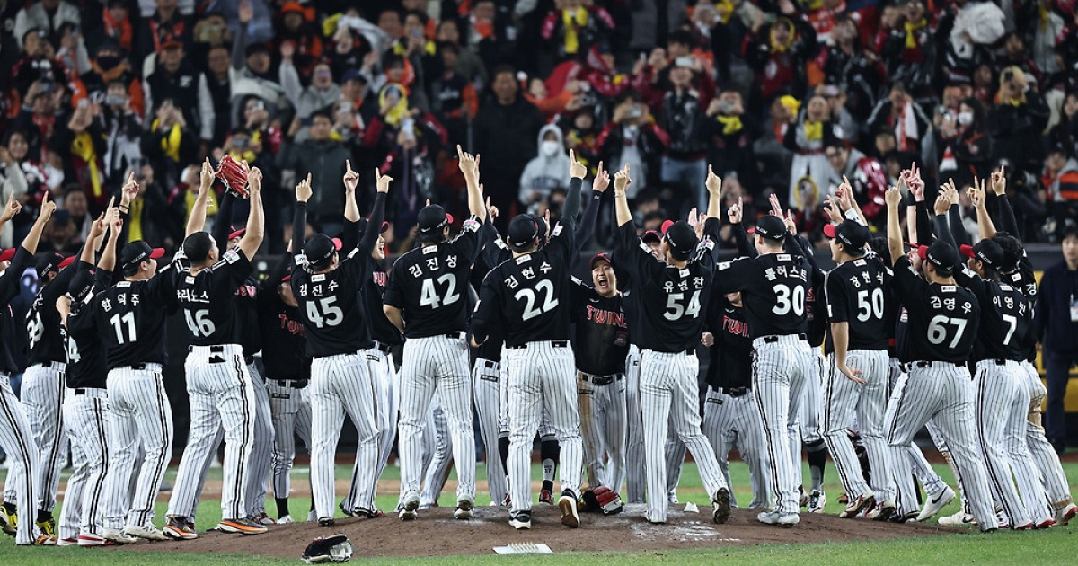 위기는 기회로, 변수는 가능성으로···‘2023 LG’ 복기하며 더 강해졌다[LG V4]