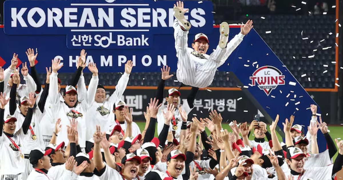 ‘전 경기 매진’ 157억 대박난 KBO PS…최대 수혜자 LG, 79.2억 돈방석 앉았다