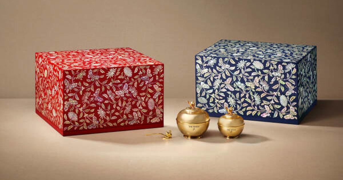 LG생활건강, APEC 정상 배우자에게 '더후 환유고' 선물