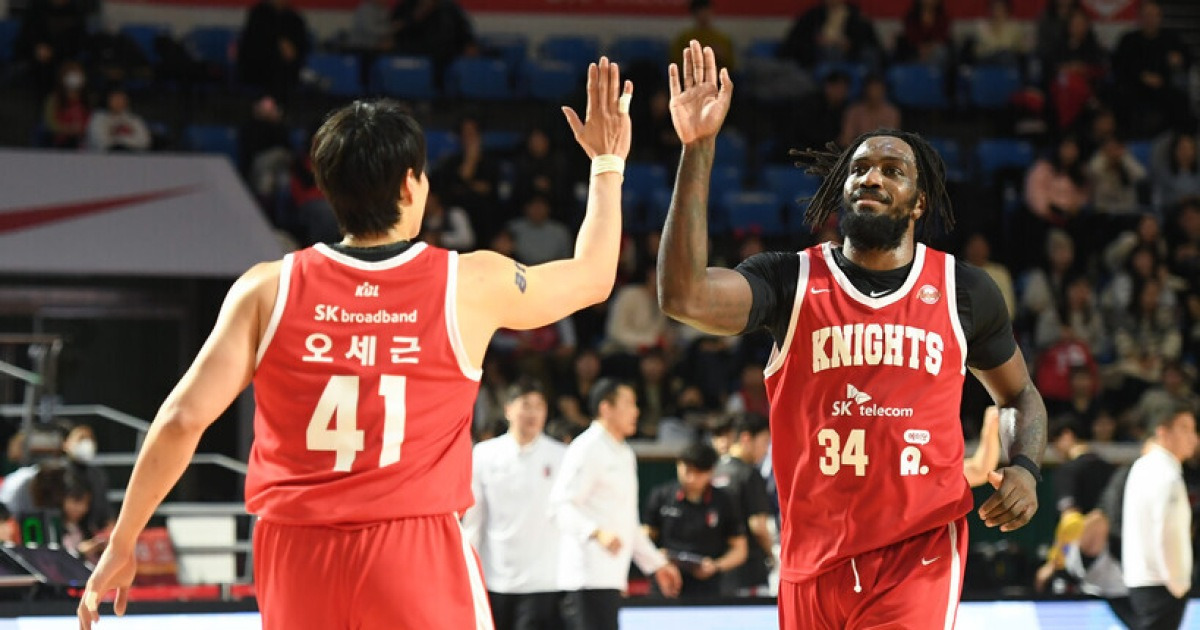 ‘천군만마’ SK, KCC 상대로 워니·오세근 나란히 복귀