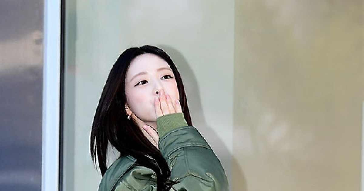 있지 유나 ‘손키스를 날리며 퇴장’ [MK포토]