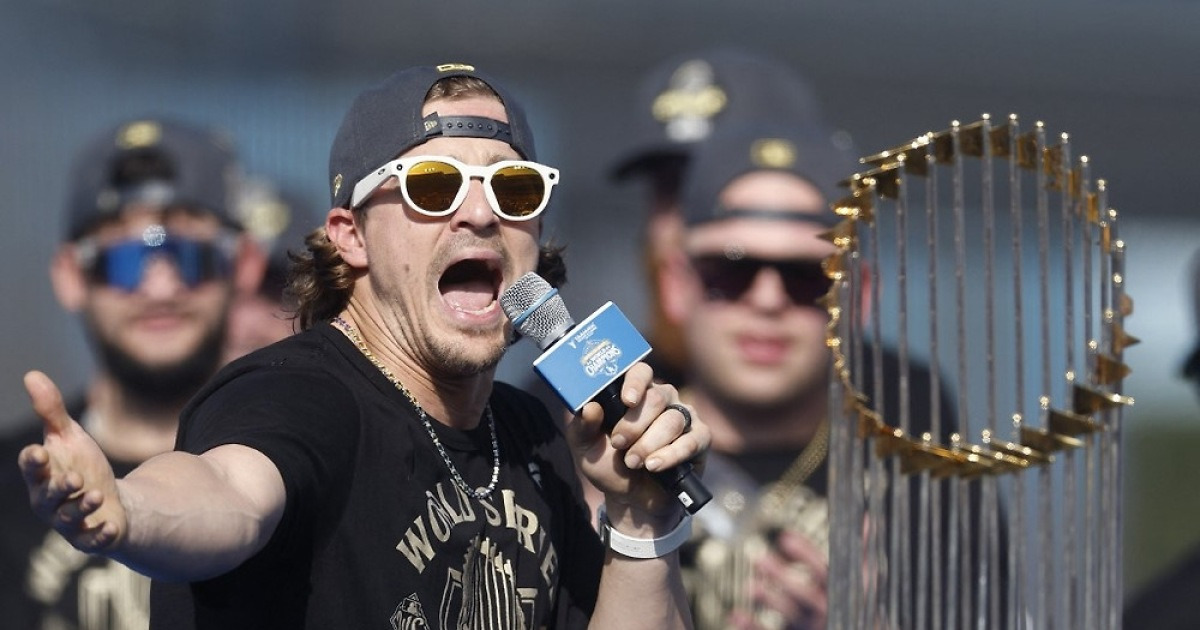 '이럴수가' 김혜성 동료 부상 숨기고 WS 뛰었다니... 결국 수술대 올랐다 'WBC 출전도 끝'