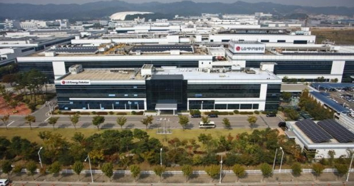 LG엔솔, 국내서 ESS용 LFP 배터리 생산한다…2027년 초기 양산