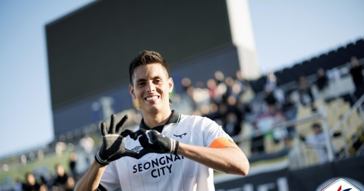 [k2.live] ‘17골 해결사’ 후이즈, 성남의 선봉! 마지막 PO 희망 걸린 부산전 라인업 공개