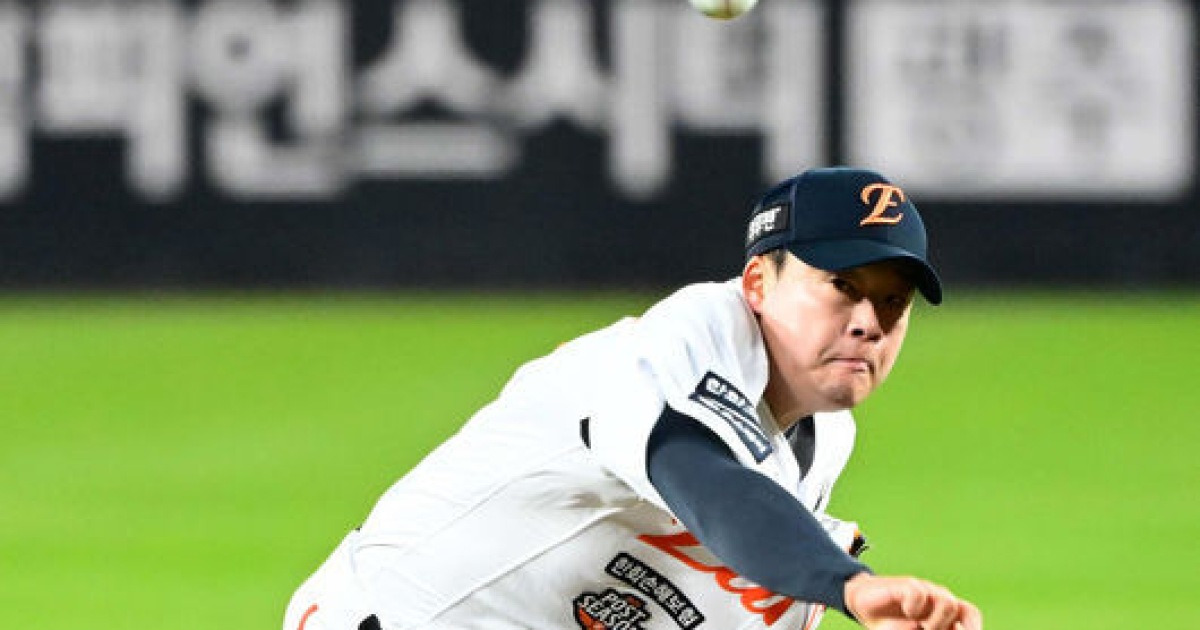 '한슝쾅' 한승혁, 강백호 FA 보상 선수로 KT행..."최고 154km 강속구 뿌리는 즉전감" [속보]