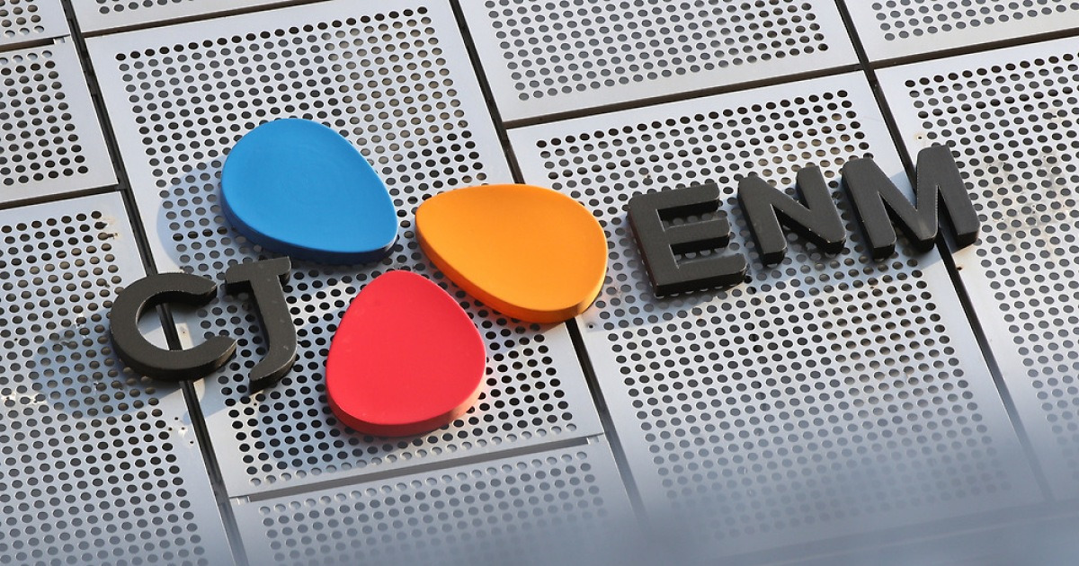 CJ ENM, LG헬로비전에 '블랙아웃' 예고…"일방적 사용료 감액"