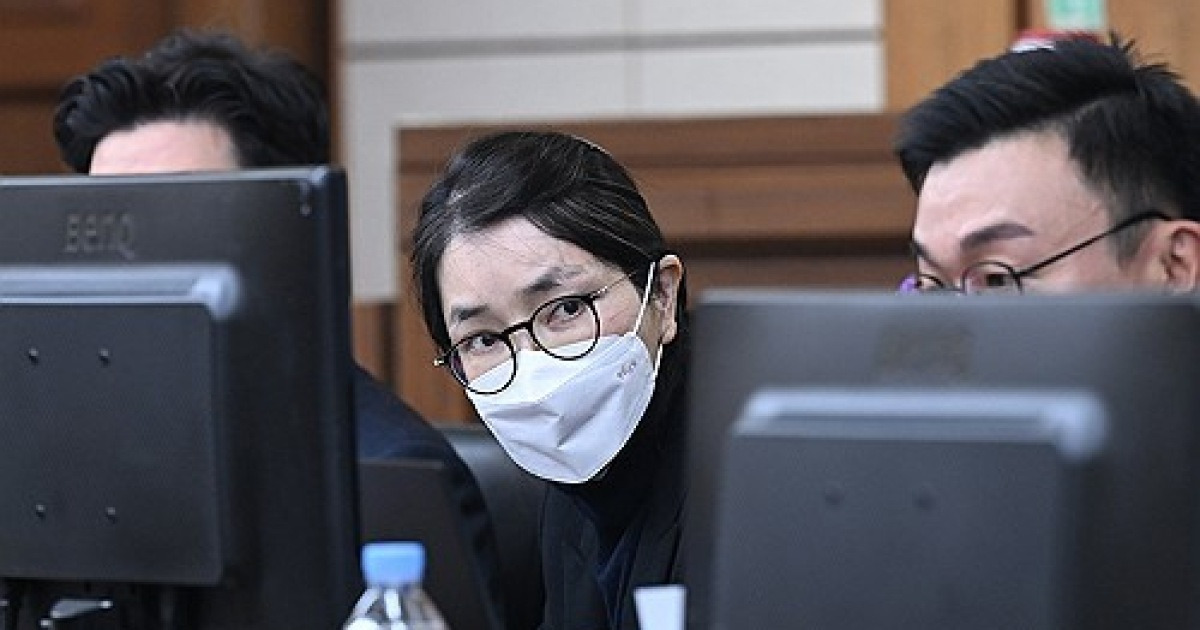 [속보] 특검, 김건희에 징역 15년·벌금 20억원 구형…내년 1월 28일 선고