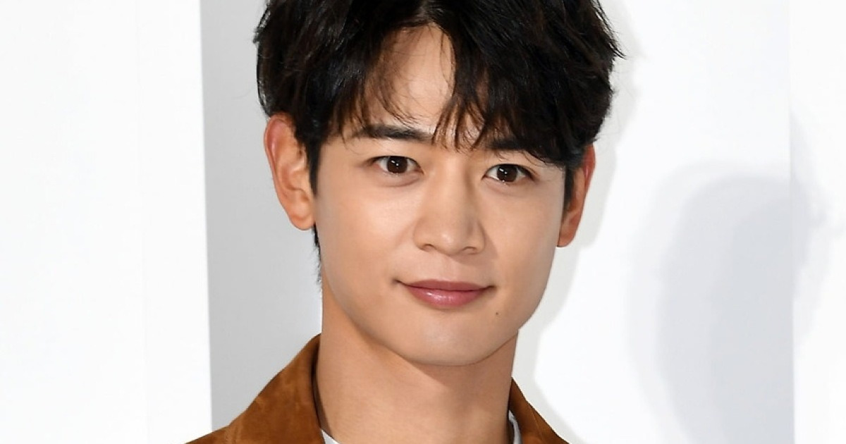 [공식] 샤이니 민호, 데뷔 18년 차에 겹경사…단독 팬미팅→'2025 MBC 가요대제전' MC 발탁