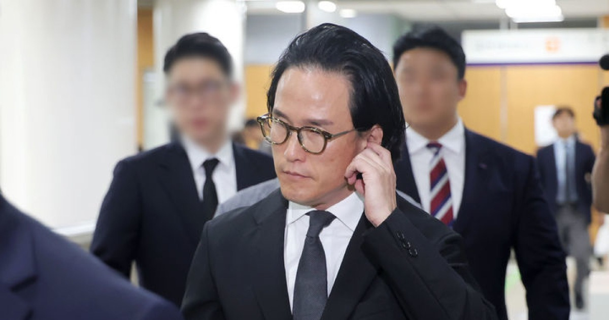 한국앤컴퍼니 조현범, '횡령·배임 혐의' 2심 징역 2년으로 감형…구속 계속(종합)