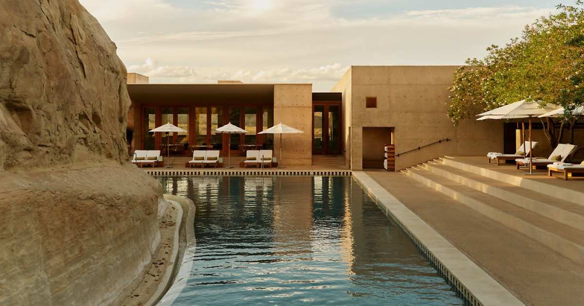 제니가 찾던 ‘아만호텔’, 한국서 만난다…밑작업 본격화