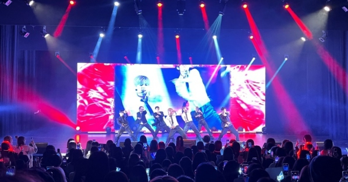 '1월 컴백' 휘브, 日 팬 콘서트 전 회차 매진 속 성공적 마무리