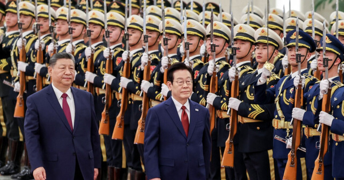 한·중 정상, 빨간넥타이 매고 재회…만찬 땐 ‘한 오백년’ 연주