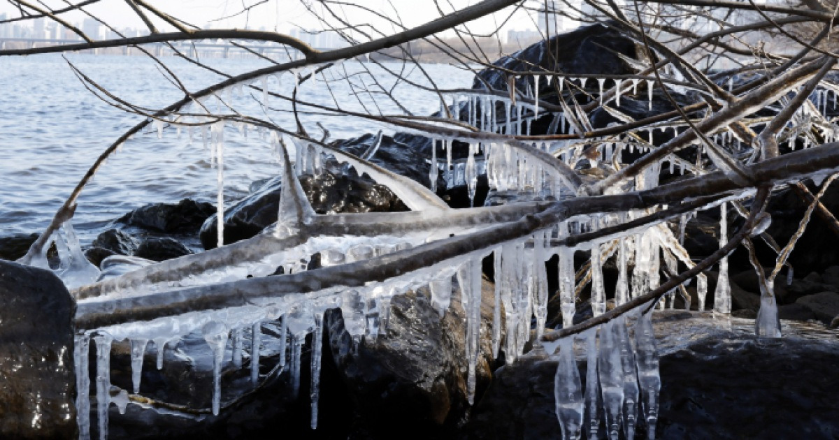 전국 대부분 '한파 특보'… 행안부, 위기경보 관심→ 주의 격상