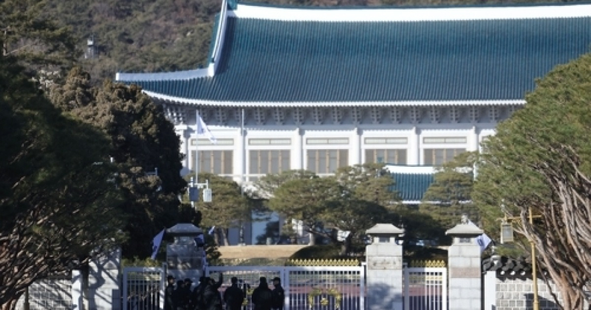 청와대 “사법부, 법과 원칙 따라 판단할 것”